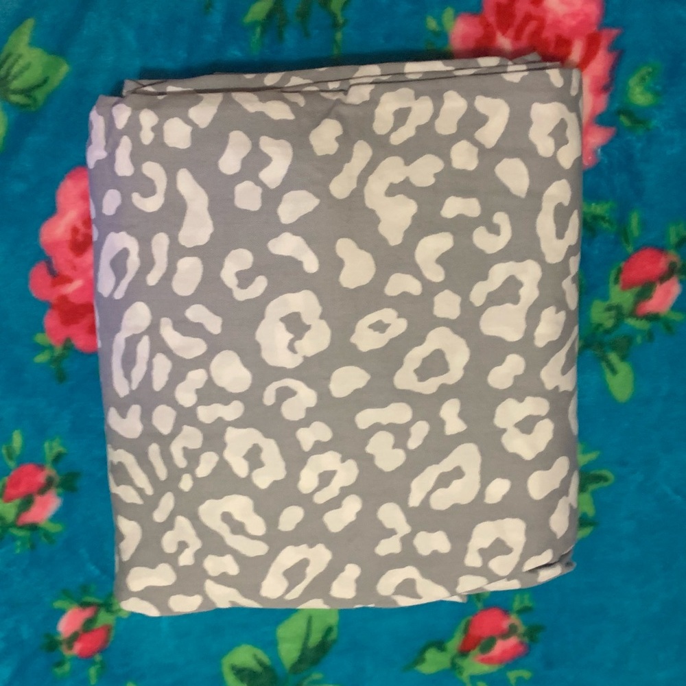 Victoria’s Secret Pink Sheets - Gem